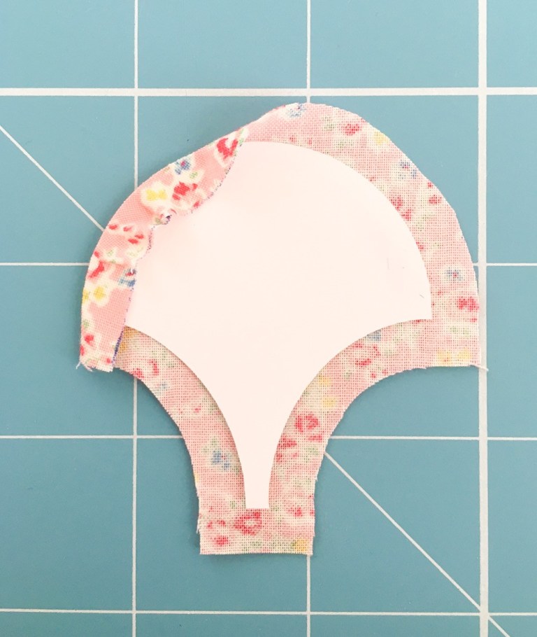 How to Sew Clamshells Using the EPP (English Paper Piecing) Method – Ma ...