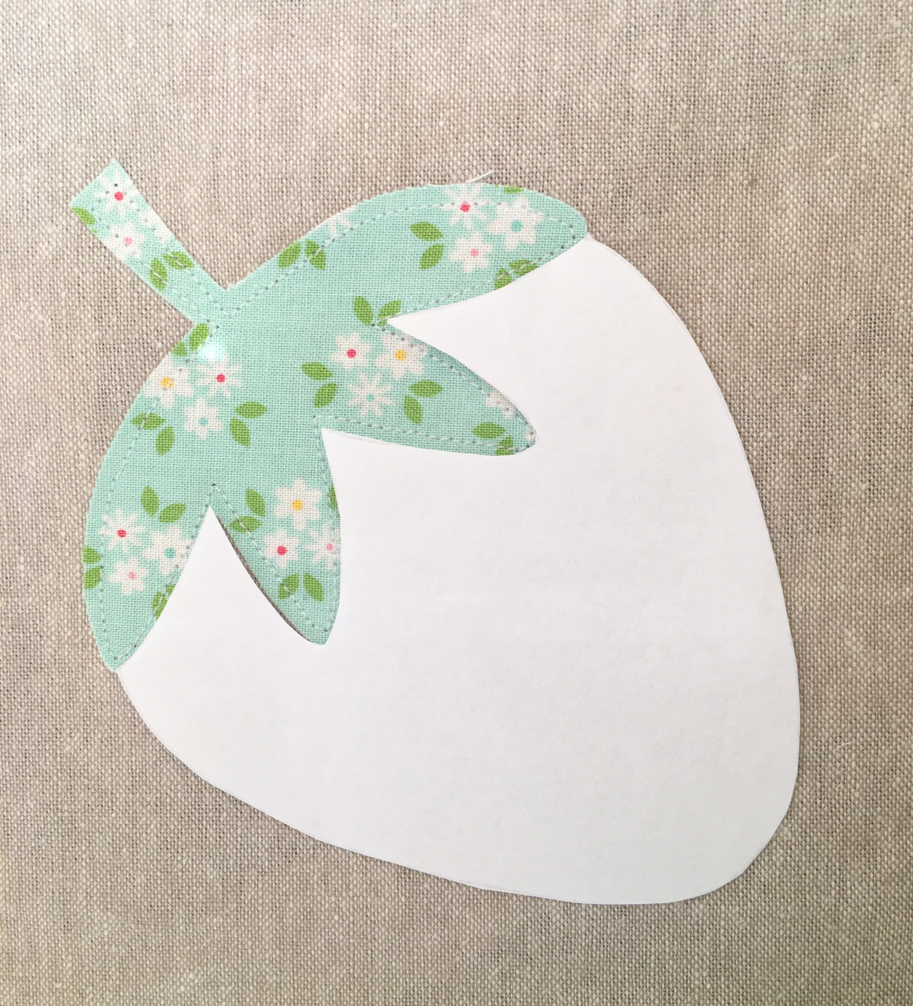 Strawberry Button Appliqué Tutorial – Ma & Me Designs